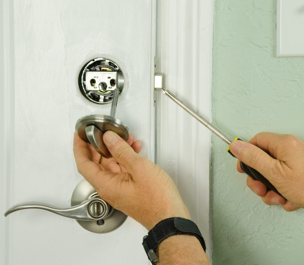 Wayne Alarm: Change the Locks - Itemlive : Itemlive