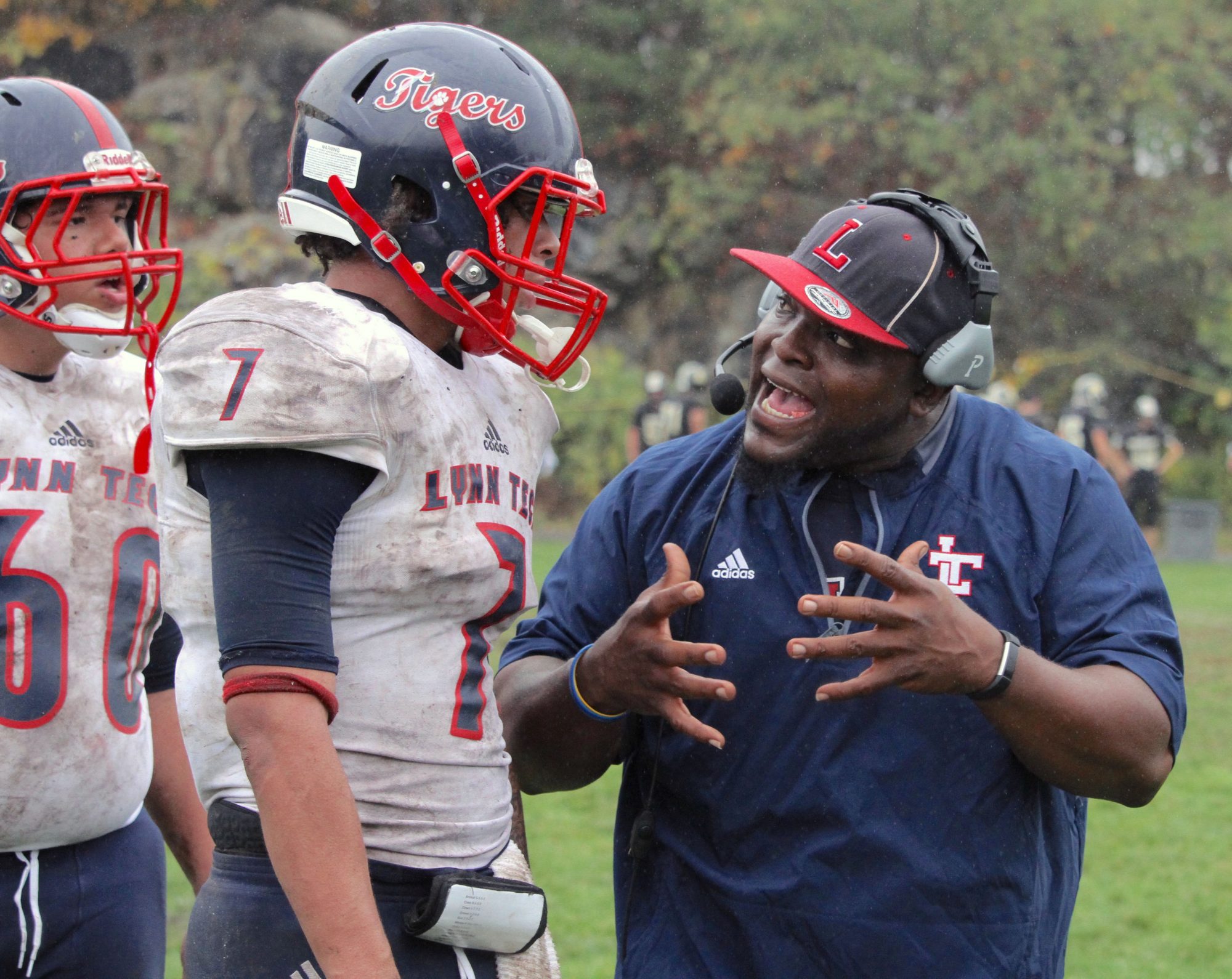 Greater Lowell defangs Tech Tiger football team - Itemlive