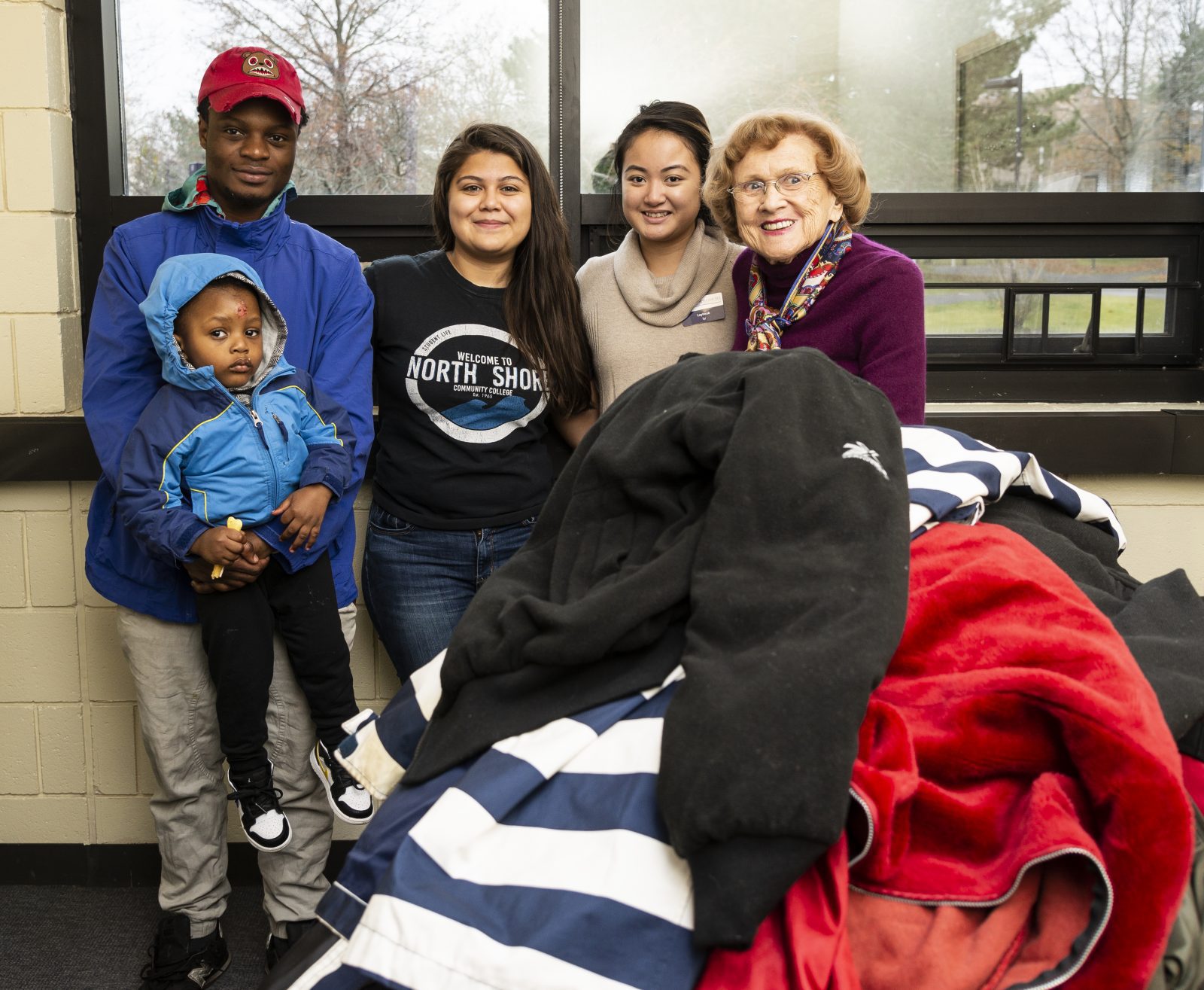 They make sure warmth comes from the heart - Itemlive