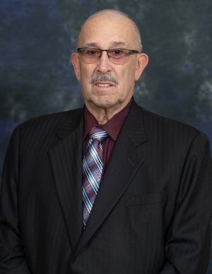 Swampscott's Larry Bloom earns top honor at Hofstra - Itemlive