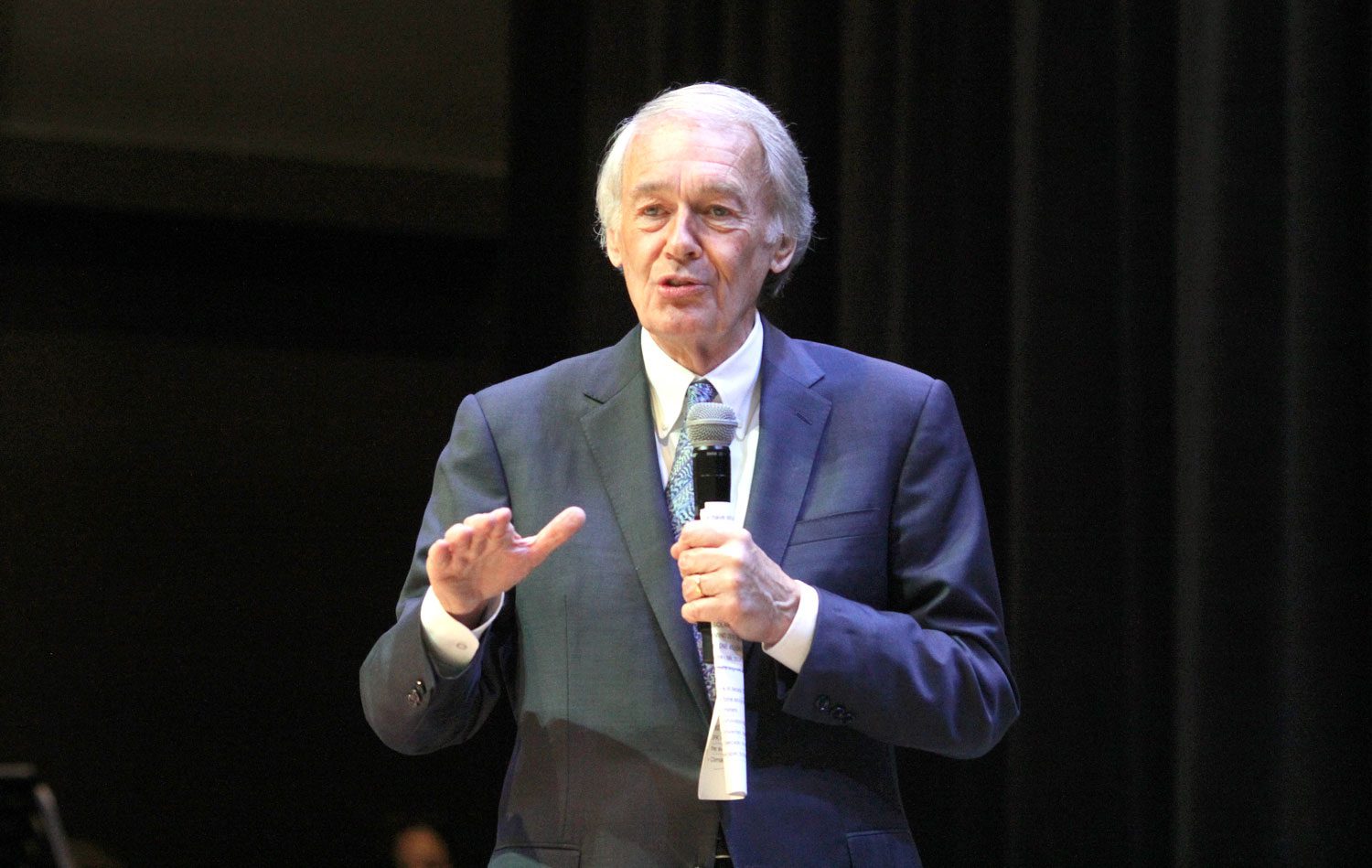 A Q&A with Sen. Edward Markey - Itemlive