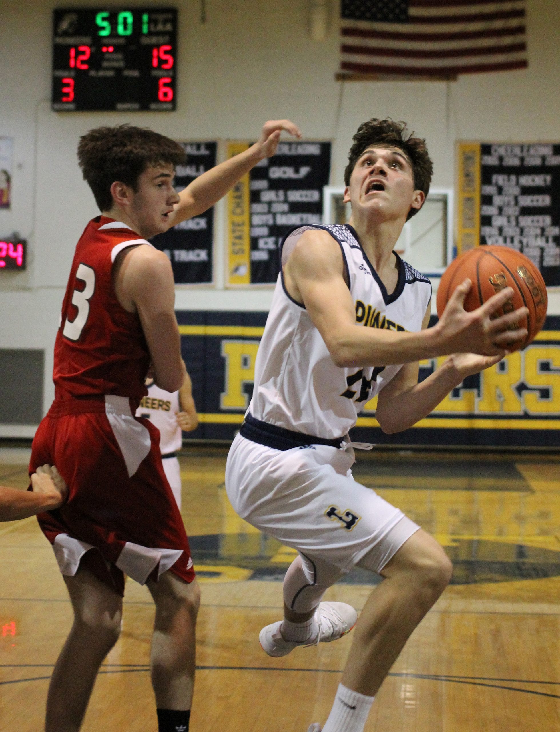 Lynnfield boys basketball drops heartbreaker to North Reading - Itemlive