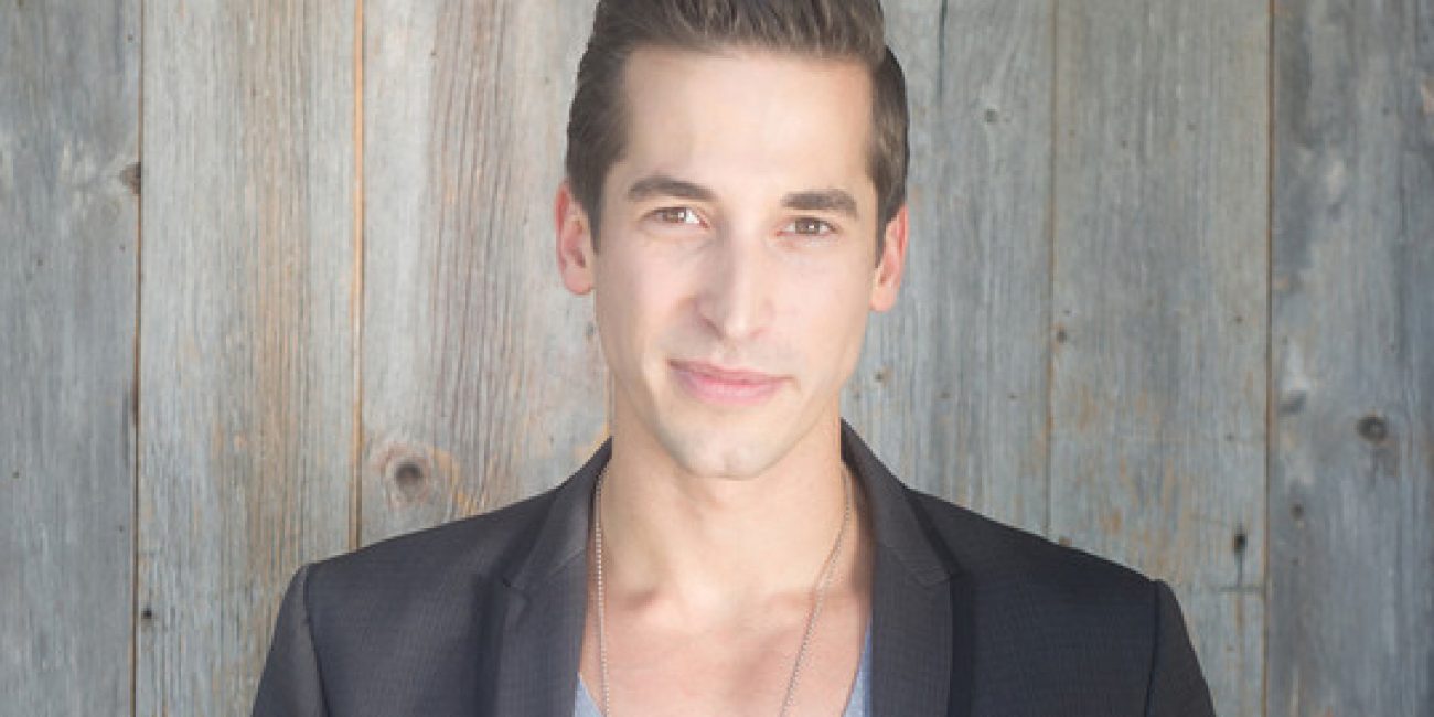 Max Major Zooms out of the Lynn Auditorium - Itemlive : Itemlive