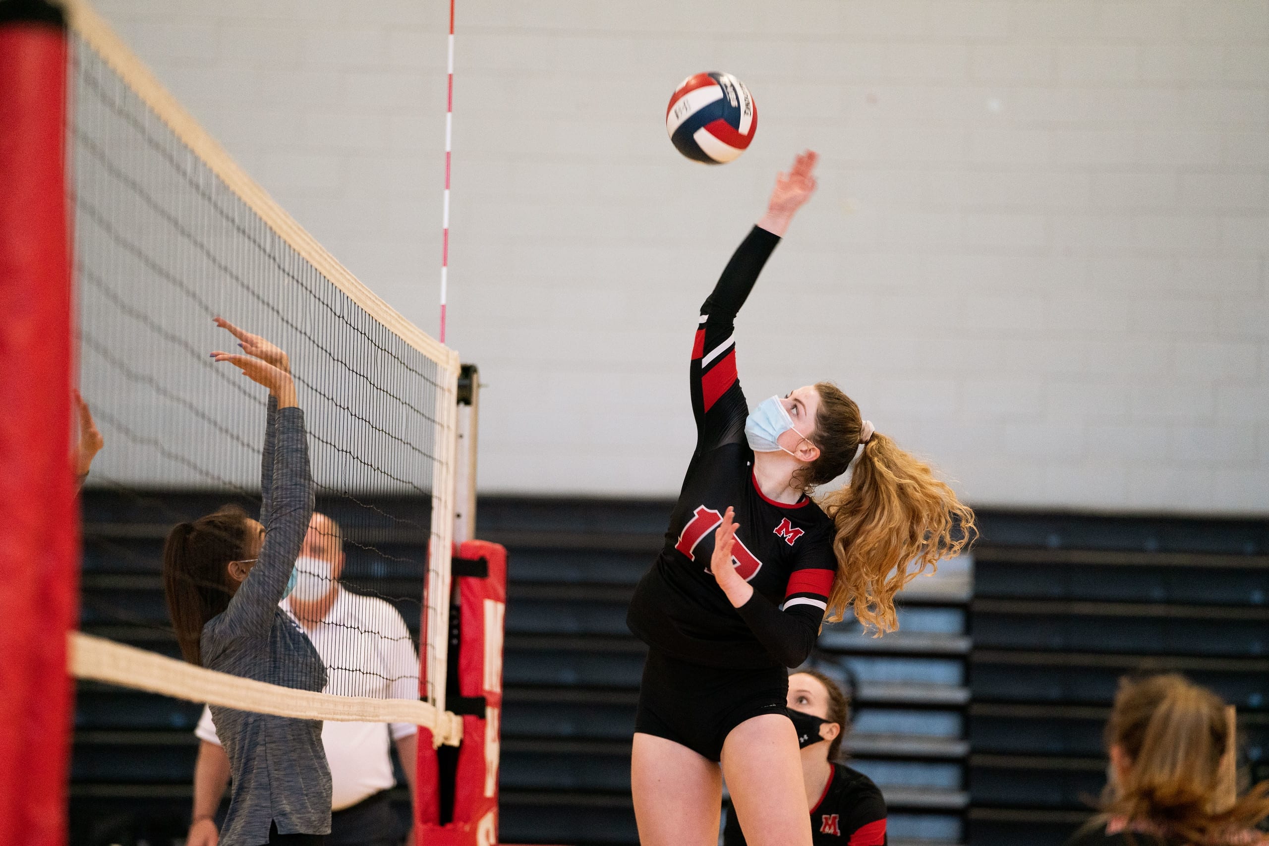 Marblehead volleyball takes down Swampscott - Itemlive