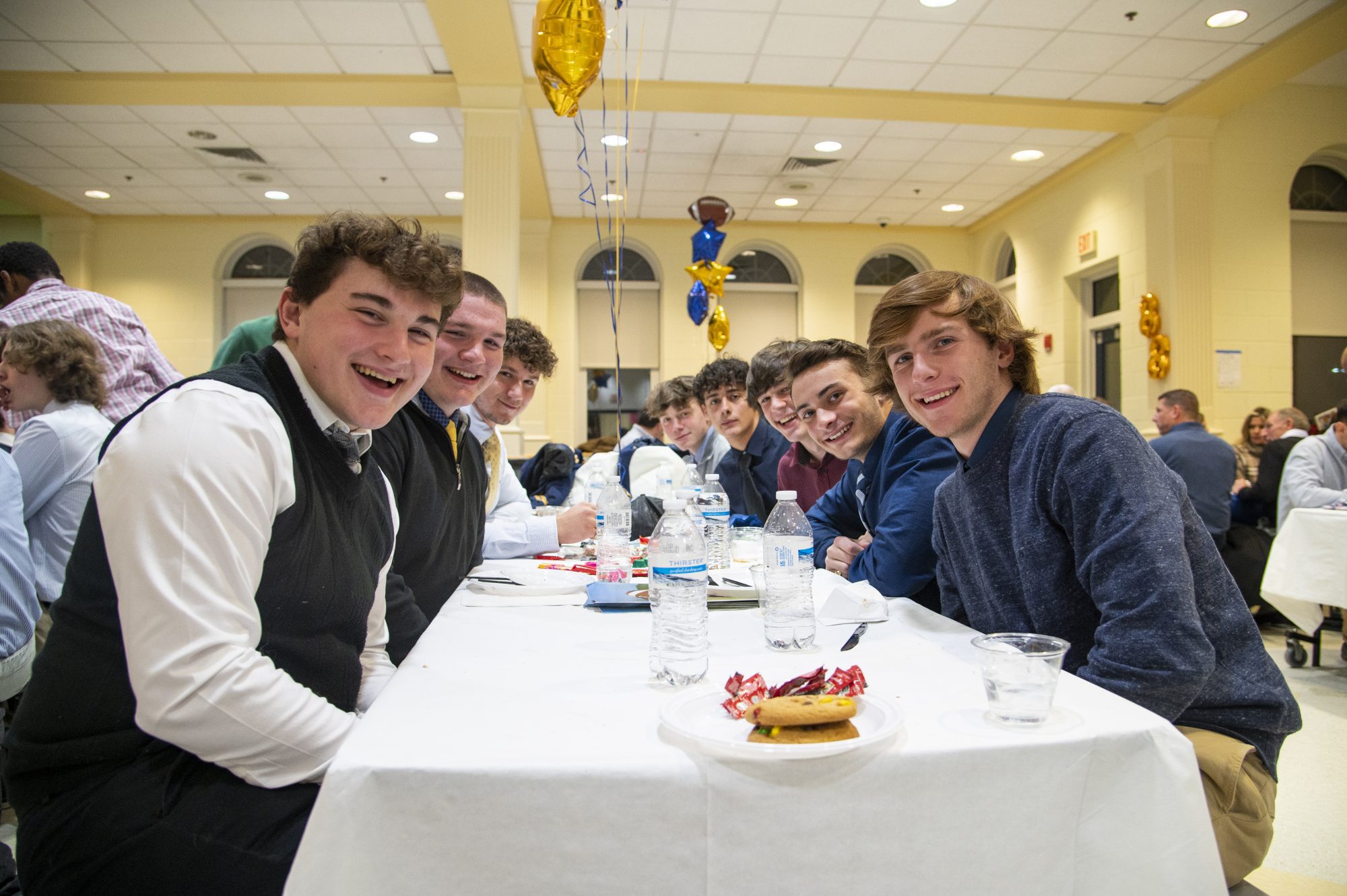 Lynnfield football celebrates season at annual banquet - Itemlive